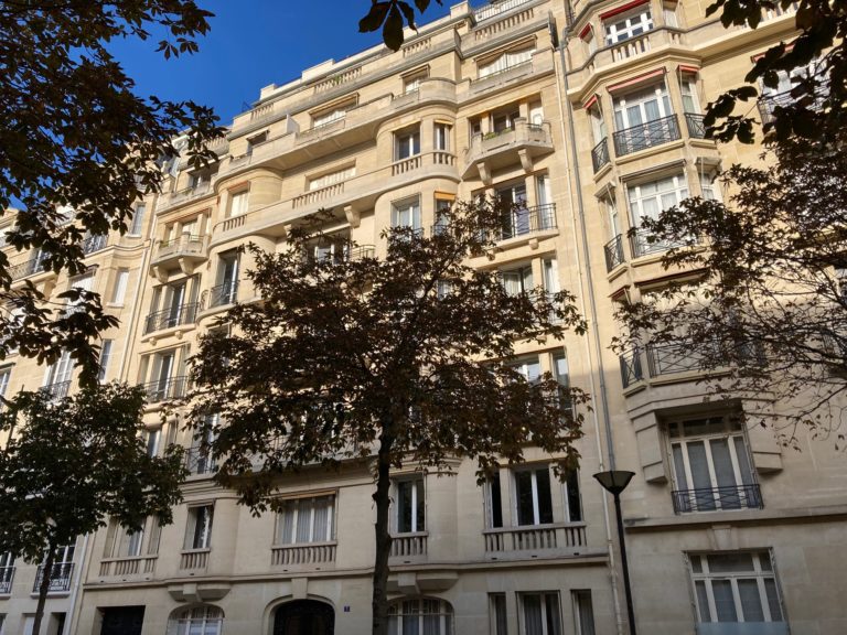 Contact - Rhinoplastie Paris